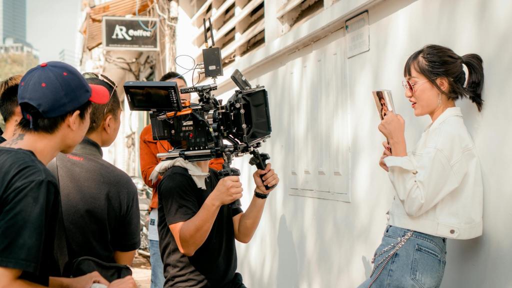 Konsep Kamera Sebagai Elemen Sinematografi – AME Academy – AME Production